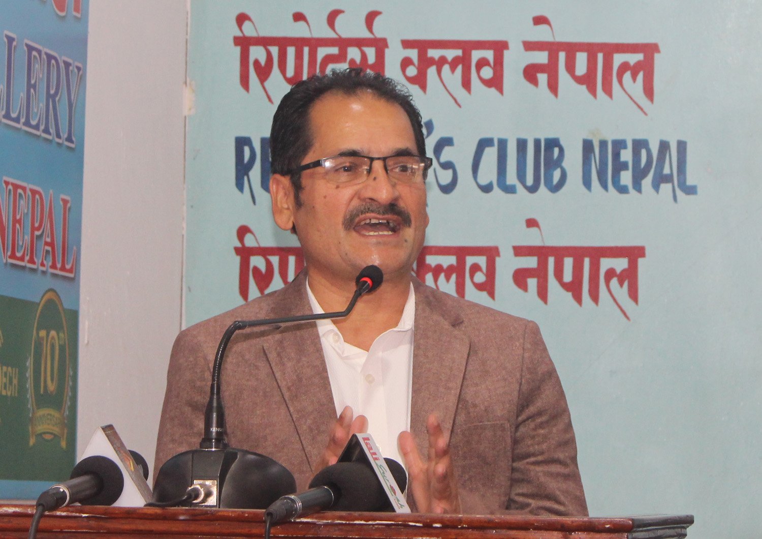 महाधिवेशनपछि नेतृत्व नयाँ पुस्तालाई दिनुपर्छः मणि थापा - Sisne Online